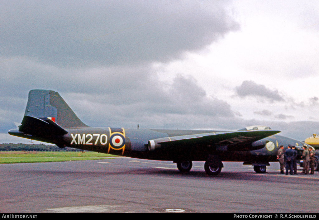Aircraft Photo of XM270 | English Electric Canberra B(I)8 | UK - Air Force | AirHistory.net #30095