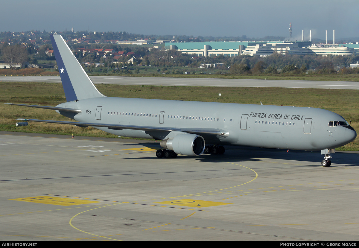 Aircraft Photo of 985 | Boeing 767-3Y0/ER | Chile - Air Force ...