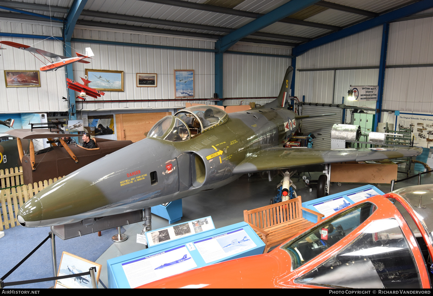 Aircraft Photo of WK281 | Supermarine Swift FR5 | UK - Air Force ...