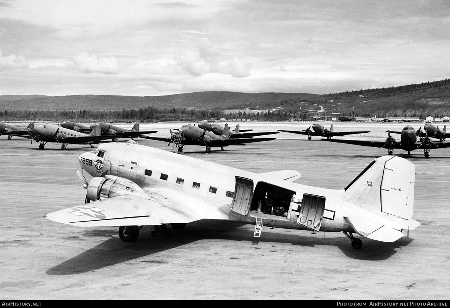 Aircraft Photo of 17259 | Douglas R4D-6 Skytrain | USA - Navy ...