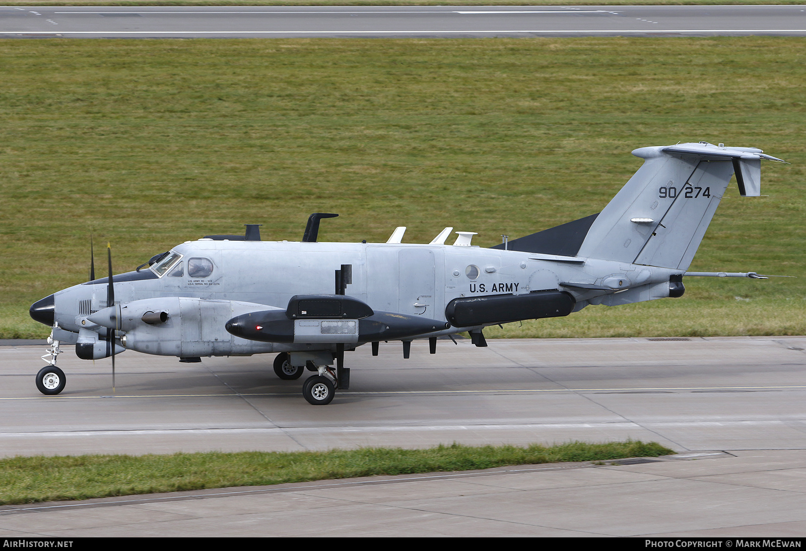 Aircraft Photo of 89-0274 / 90274 | Beech RC-12X Huron (A200CT) | USA ...