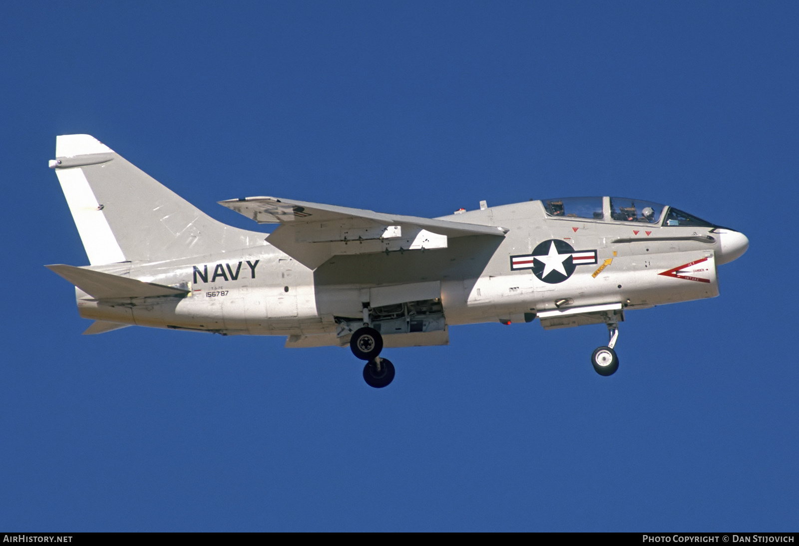 Aircraft Photo of 156787 | LTV TA-7C Corsair II | USA - Navy ...