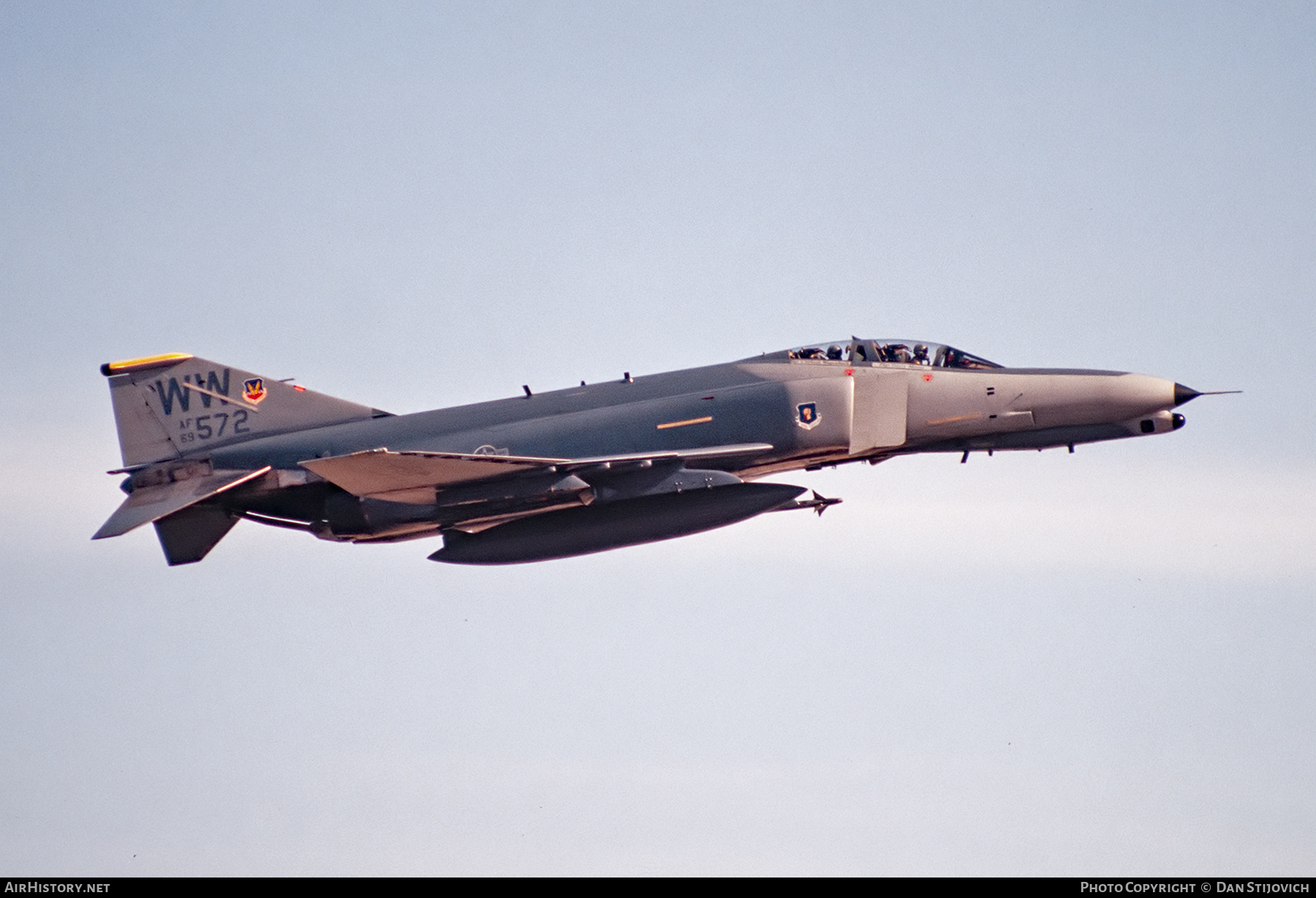 Aircraft Photo of 69-7572 / AF69-572 | McDonnell Douglas F-4G Phantom ...