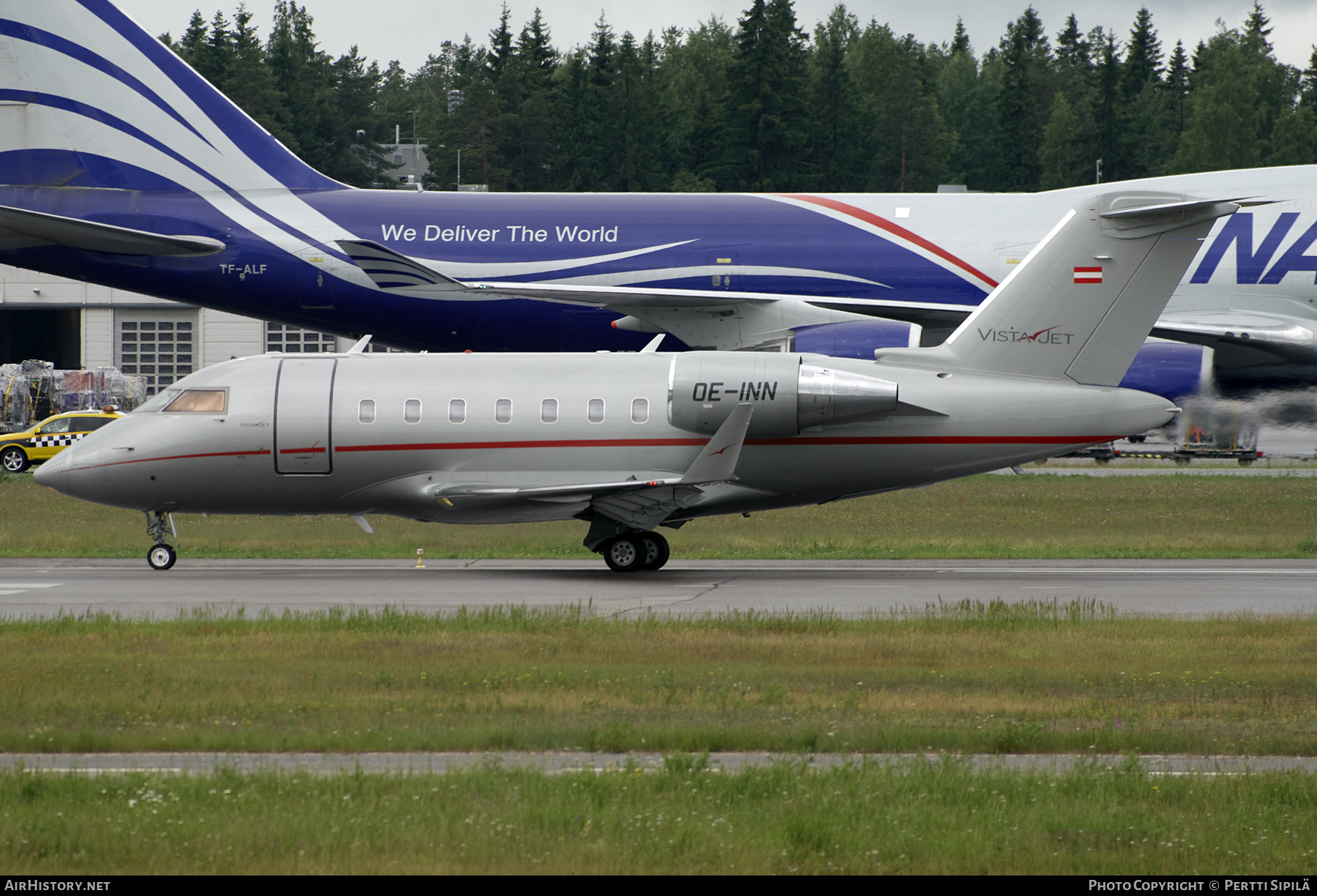 Aircraft Photo of OE-INN | Bombardier Challenger 605 (CL-600-2B16 ...