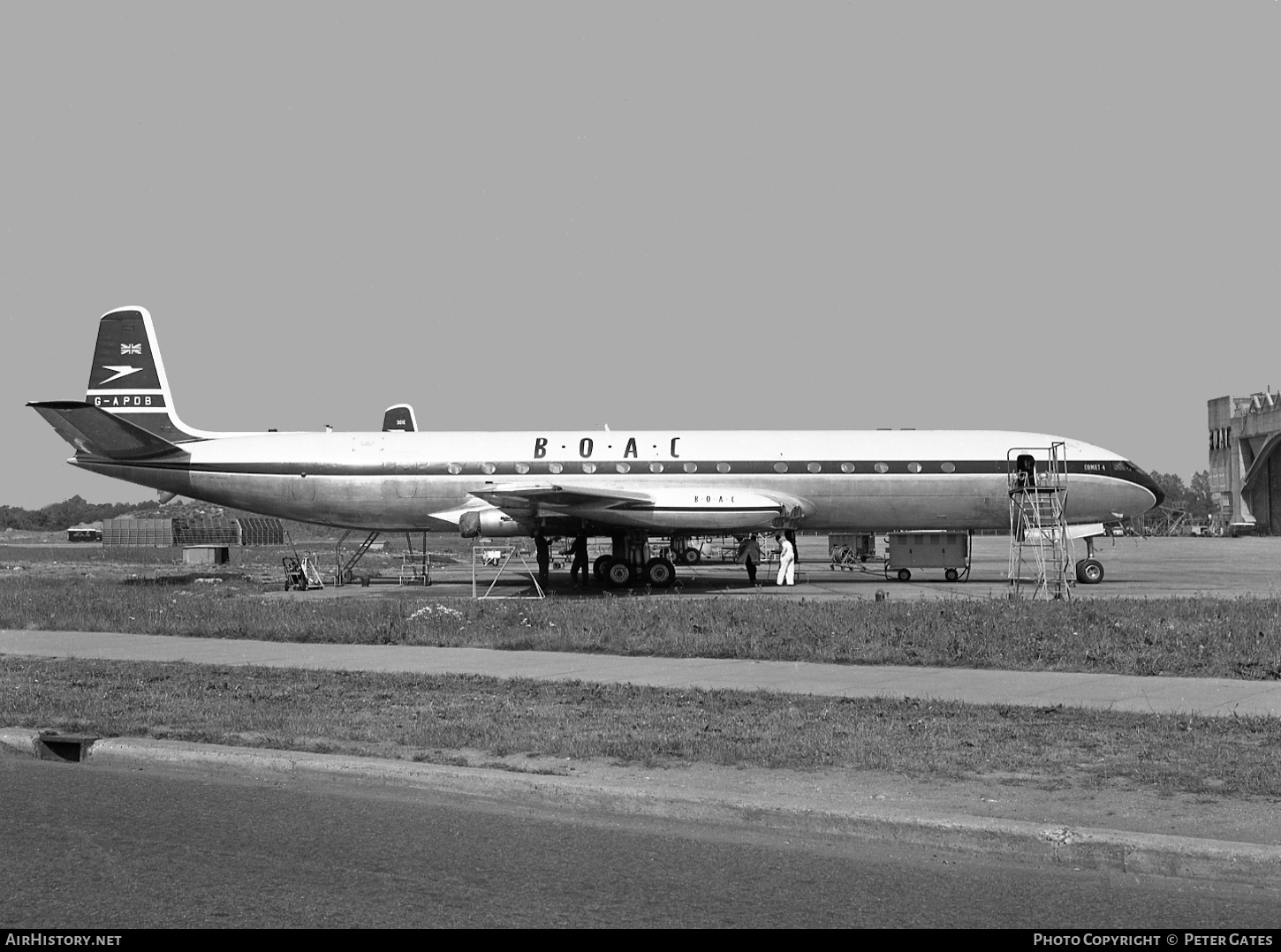 Aircraft Photo of G-APDB | De Havilland D.H. 106 Comet 4 | BOAC - British Overseas Airways ...