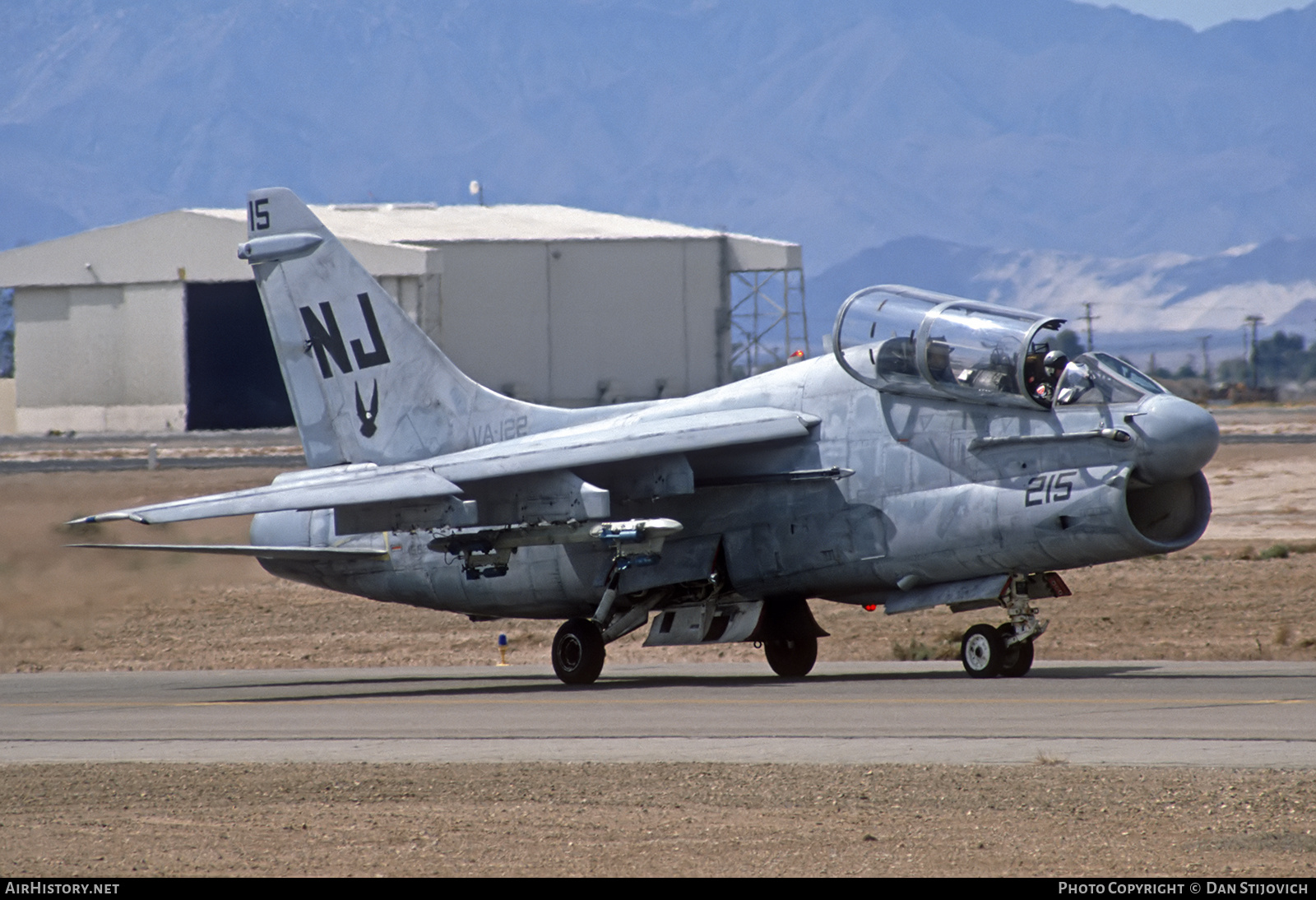 Aircraft Photo of 156800 | LTV TA-7C Corsair II | USA - Navy ...