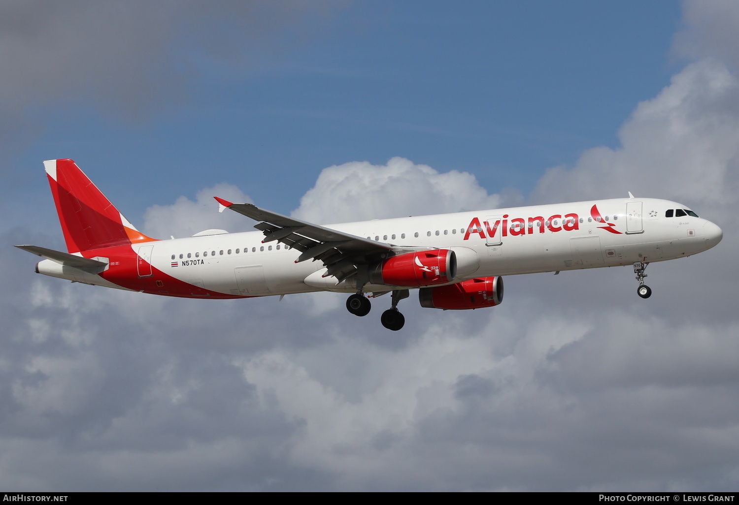 Aircraft Photo of N570TA | Airbus A321-231 | Avianca | AirHistory.net ...