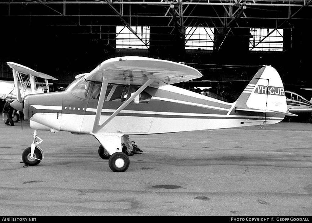 Aircraft Photo of VH-CJR | Piper PA-22-160 Tri-Pacer | AirHistory.net ...