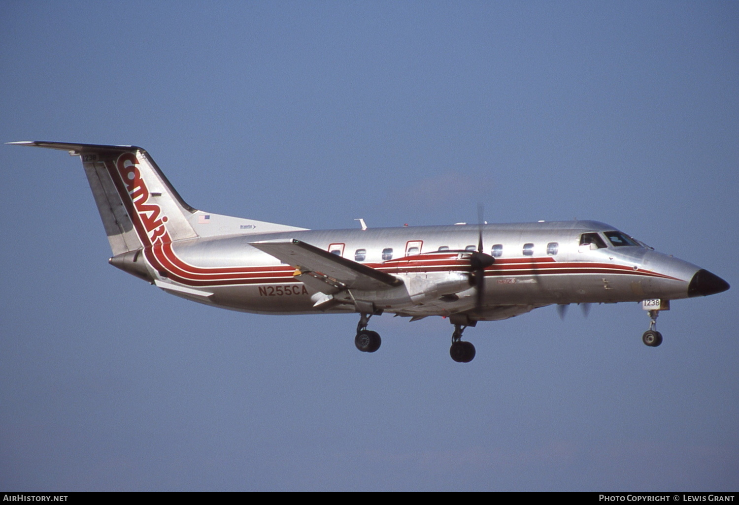 Aircraft Photo of N255CA | Embraer EMB-120RT Brasilia | Comair ...