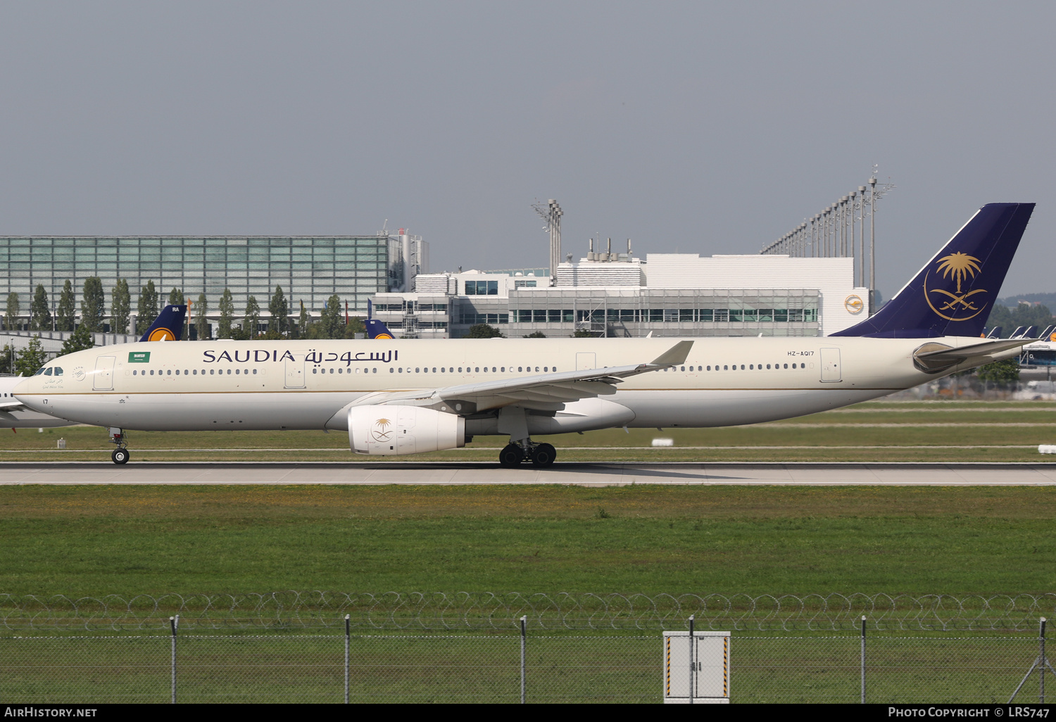 Aircraft Photo of HZ-AQ17 | Airbus A330-343E | Saudia - Saudi Arabian ...