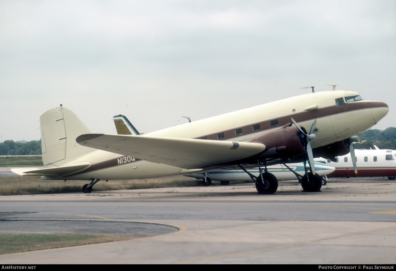 Aircraft Photo of N130Q | Douglas DC-3-G202A | AirHistory.net #344336