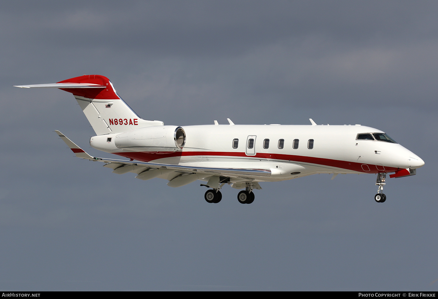 Aircraft Photo of N893AE | Bombardier Challenger 350 (BD-100-1A10 ...