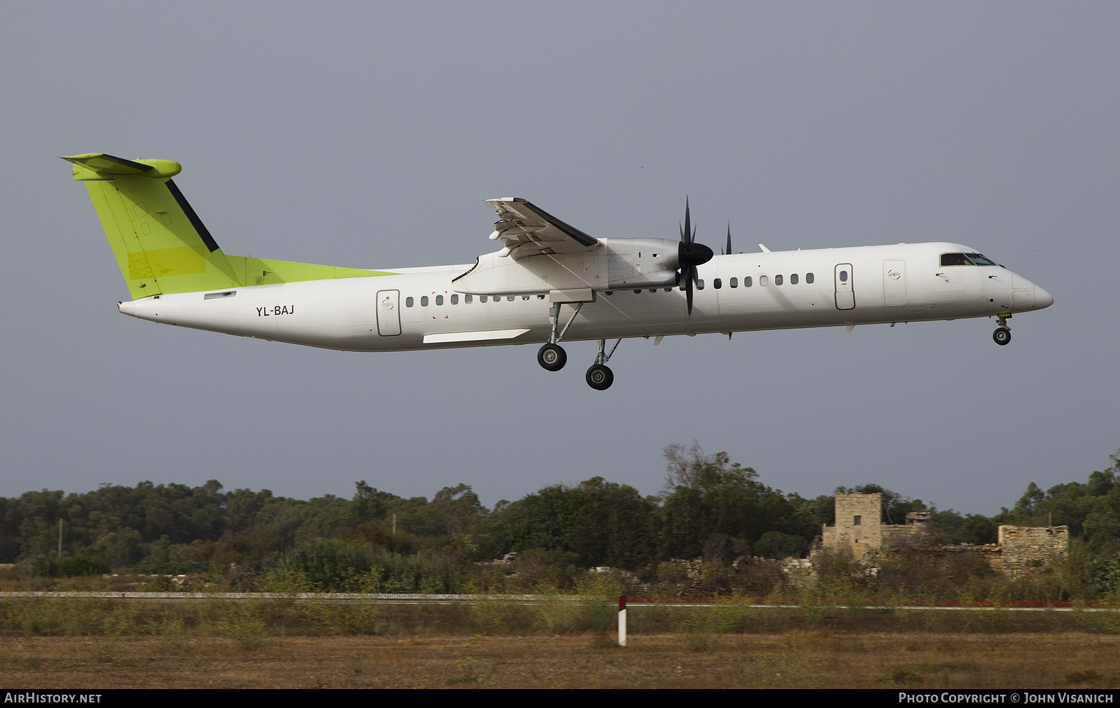 Aircraft Photo of YL-BAJ | Bombardier DHC-8-402 Dash 8 | AirBaltic | AirHistory.net #489167
