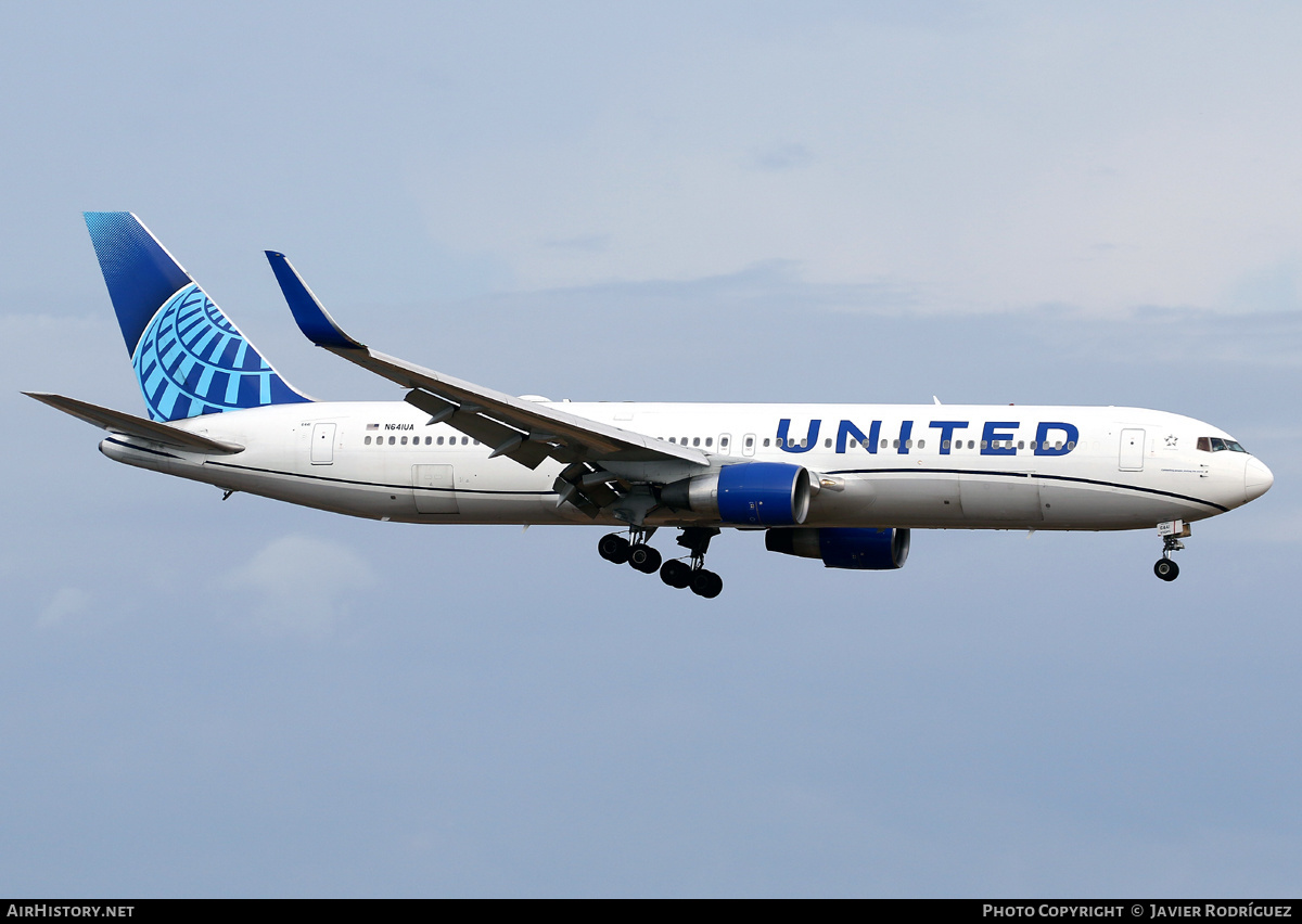 Aircraft Photo of N641UA | Boeing 767-322/ER | United Airlines | AirHistory.net #490682