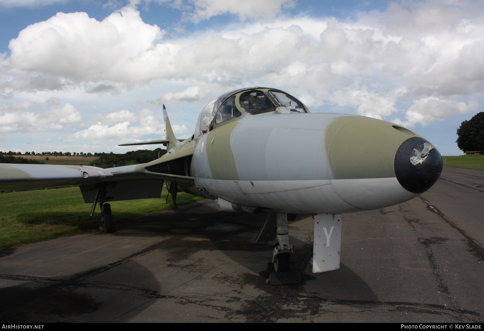 Aircraft Photo of XL592 / 8836M | Hawker Hunter T7 | UK - Air Force ...