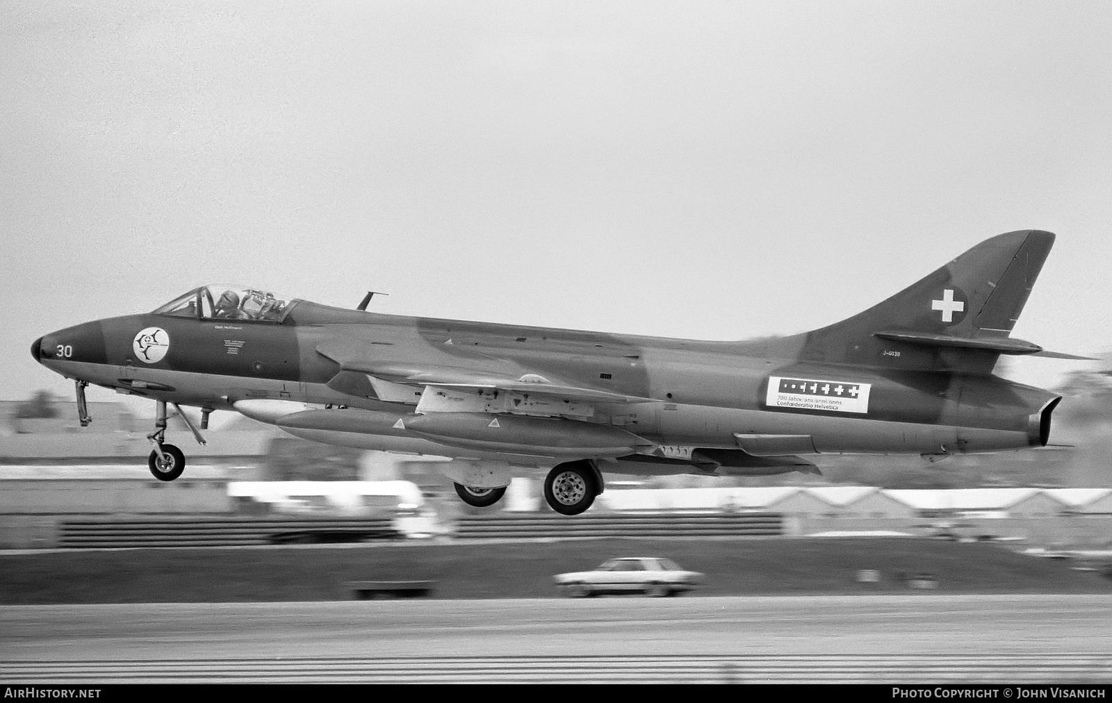 Aircraft Photo of J-4030 | Hawker Hunter F58 | Switzerland - Air Force ...