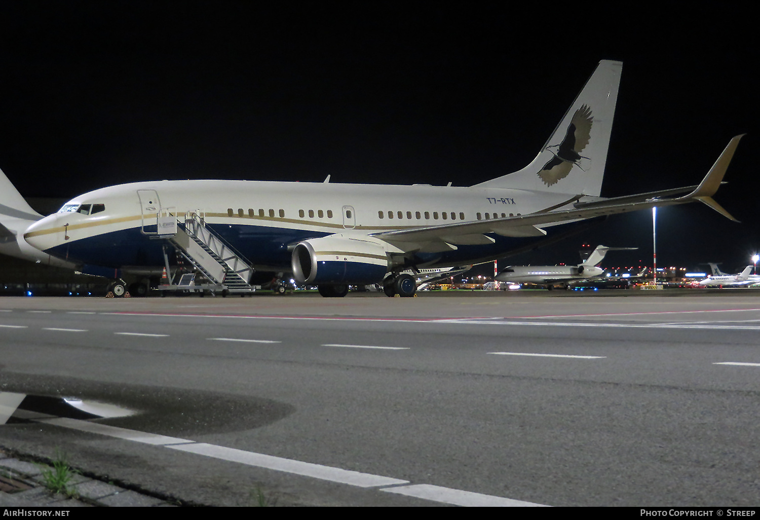 Aircraft Photo of T7-RTX | Boeing 737-79V BBJ | AirHistory.net #501345