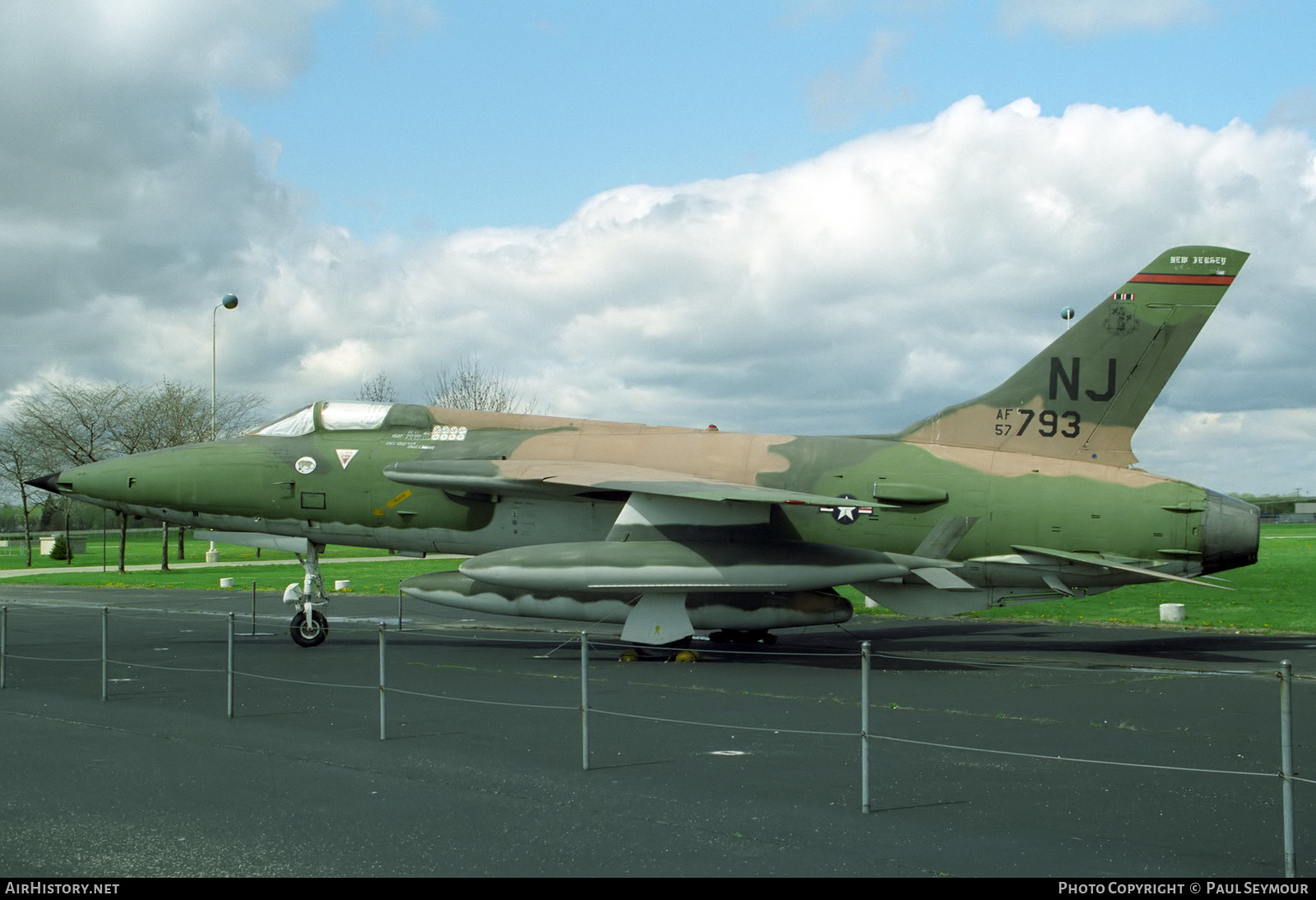 Aircraft Photo of 57-5793 / AF57-793 | Republic F-105B Thunderchief ...