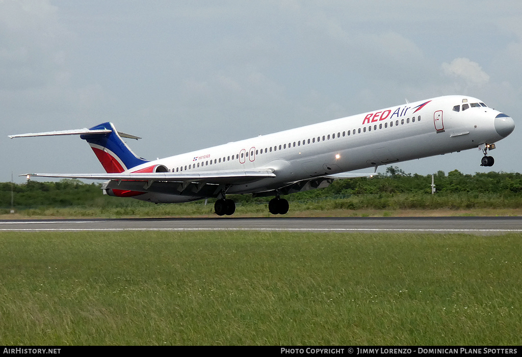 Aircraft Photo of HI1069 | McDonnell Douglas MD-82 (DC-9-82) | Red Air ...