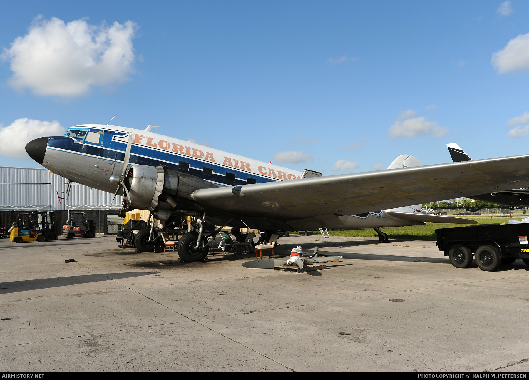 Aircraft Photo of N271SE | Douglas C-47B Skytrain | Florida Air Cargo ...