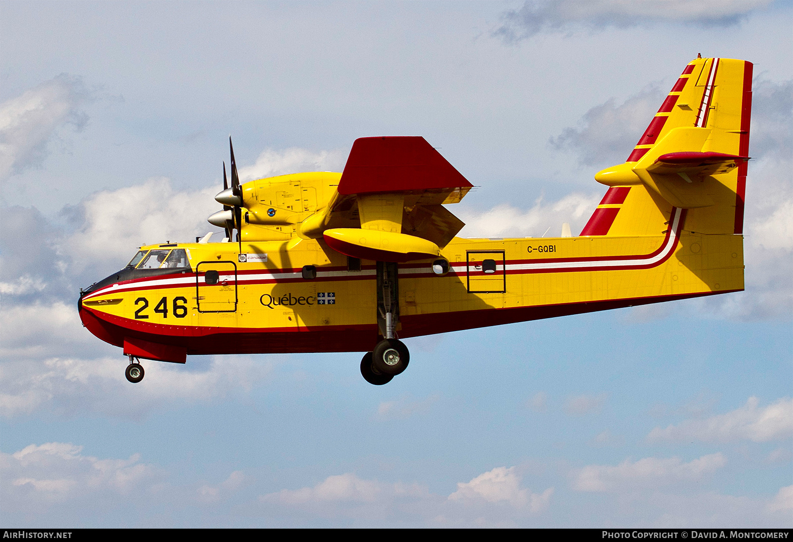 Aircraft Photo of C-GQBI | Canadair CL-415 (CL-215-6B11) | Gouvernement du Québec | AirHistory ...