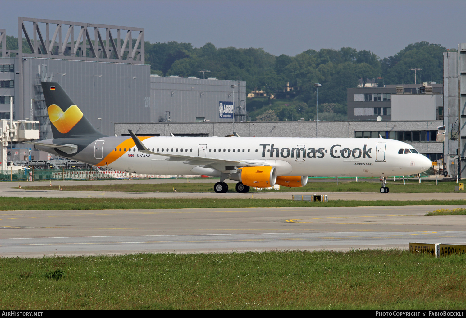 Aircraft Photo of D-AVXG / G-TCDG | Airbus A321-211 | Thomas Cook ...