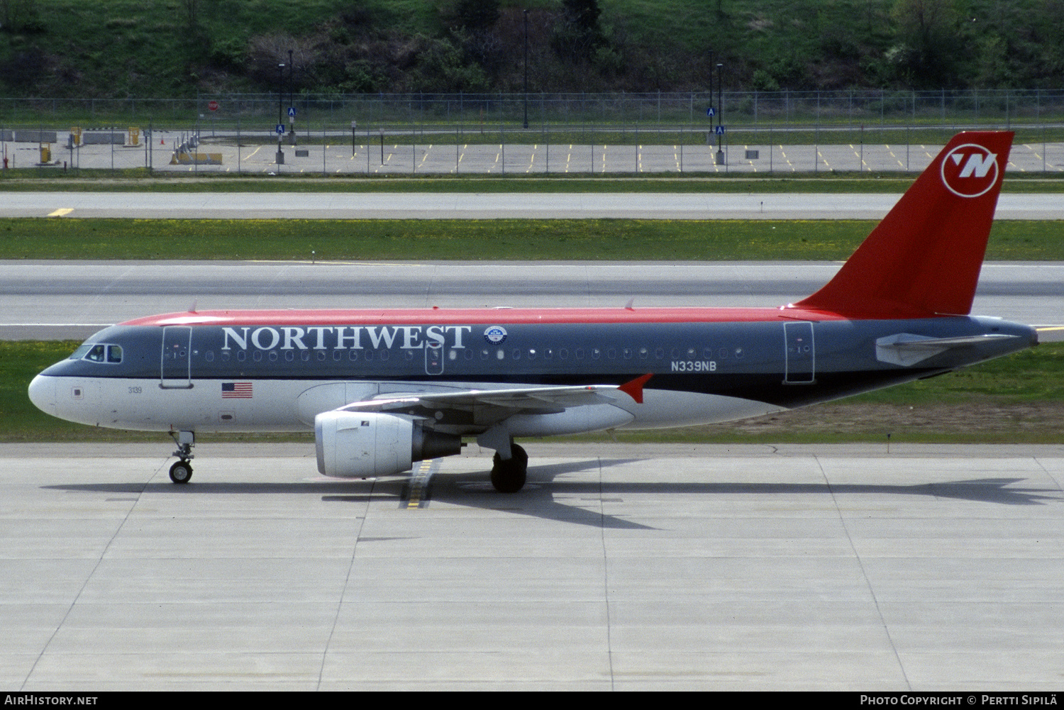 Aircraft Photo of N339NB | Airbus A319-114 | Northwest Airlines ...