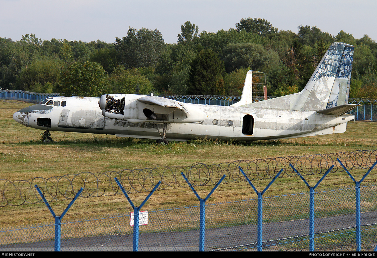 Aircraft Photo of SP-LTA | Antonov An-24B | LOT Polish Airlines ...