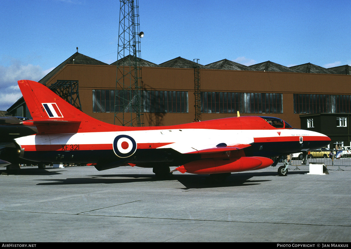 Aircraft Photo of XF321 | Hawker Hunter T7 | UK - Air Force ...
