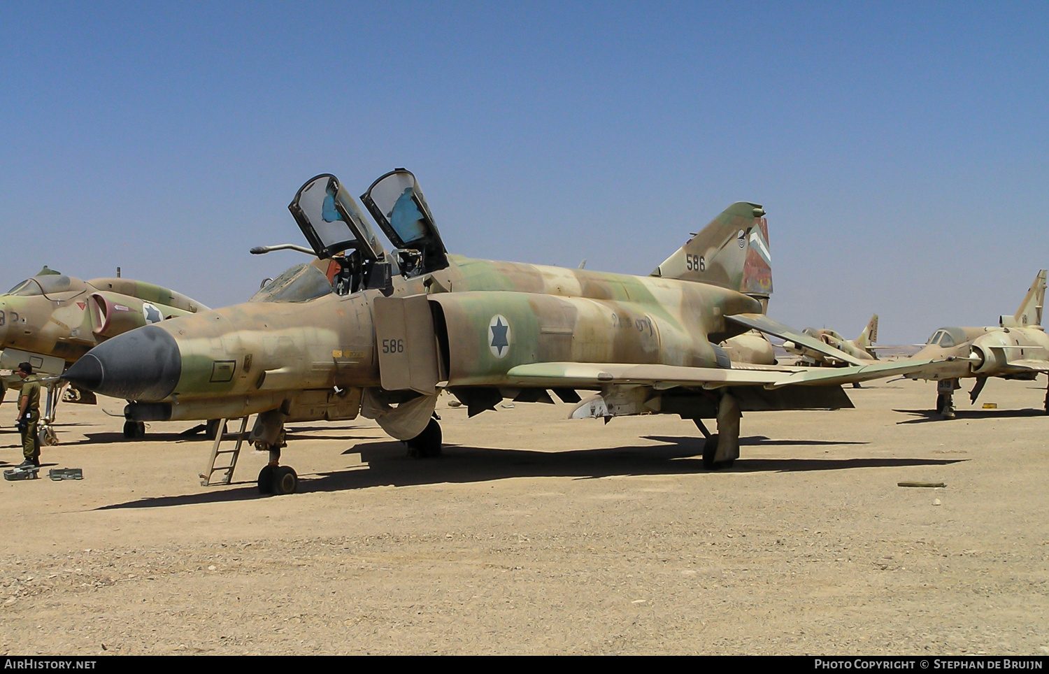 Aircraft Photo of 586 | McDonnell Douglas F-4E Kurnass 2000 | Israel - Air Force | AirHistory ...