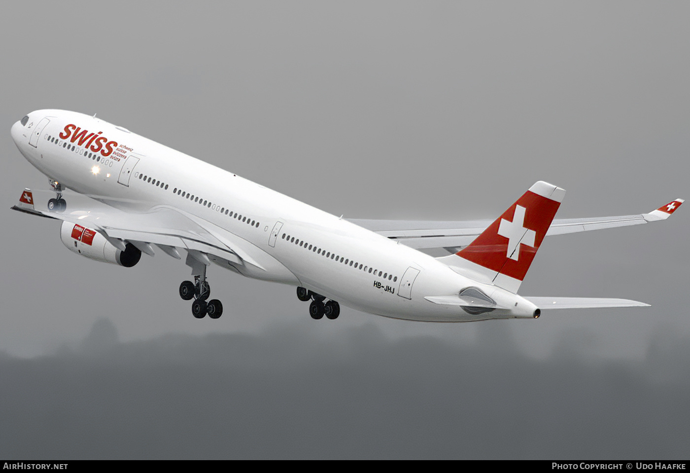 Aircraft Photo of HB-JHJ | Airbus A330-343 | Swiss International Air ...