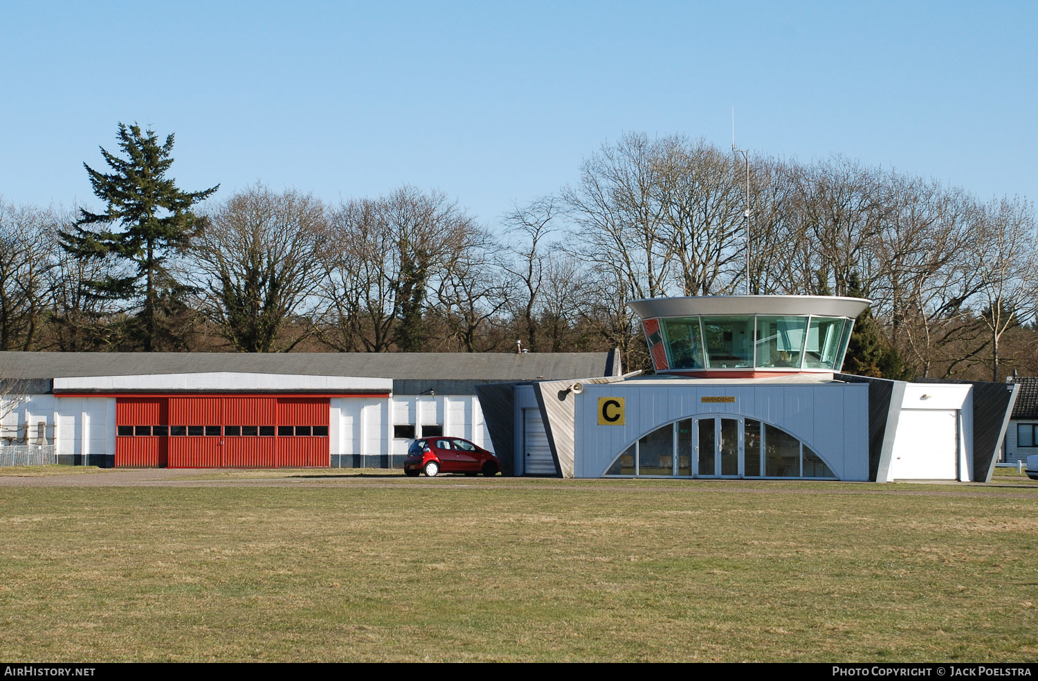 Airport photo of Hilversum (EHHV) in Netherlands | AirHistory.net #548622