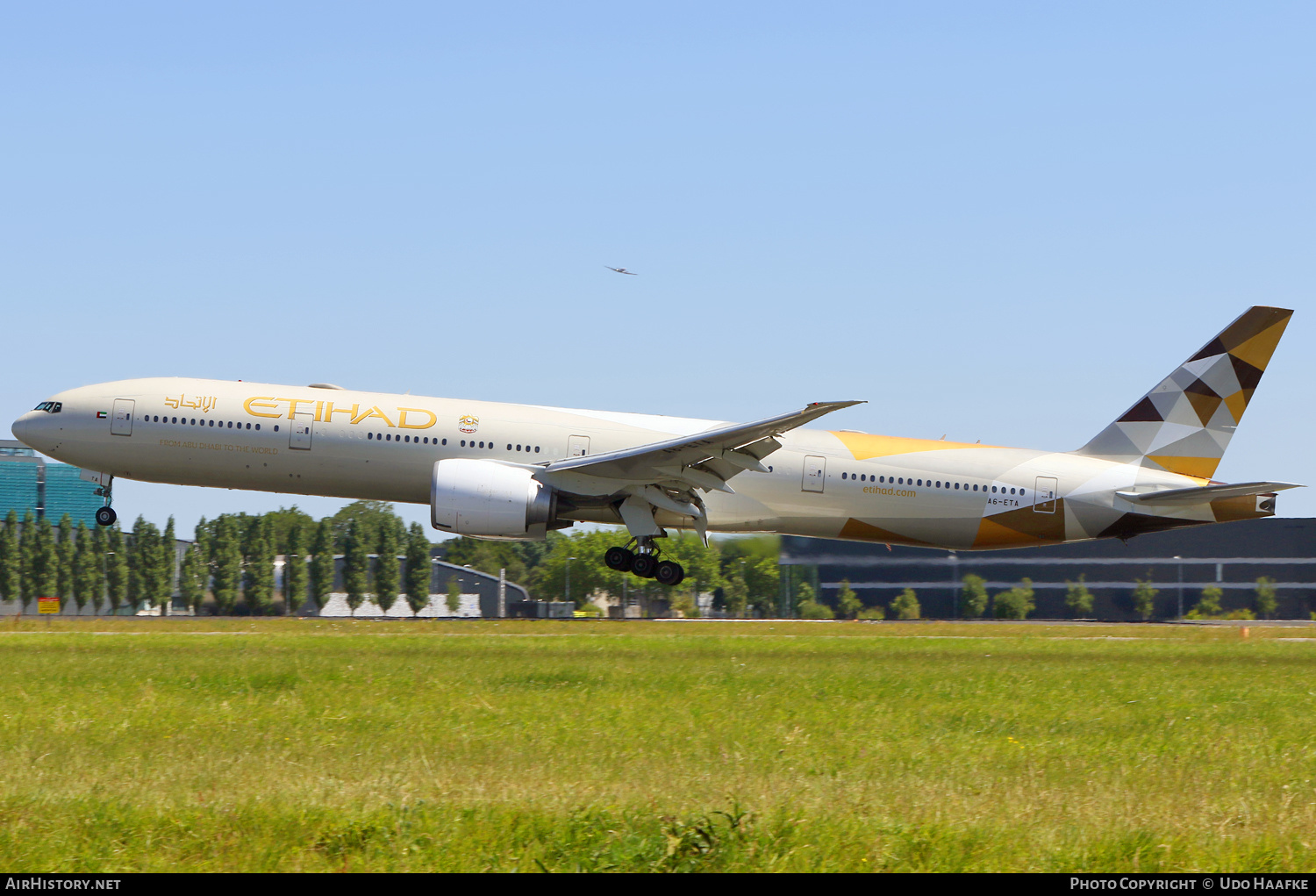 Aircraft Photo of A6-ETA | Boeing 777-3FX/ER | Etihad Airways ...