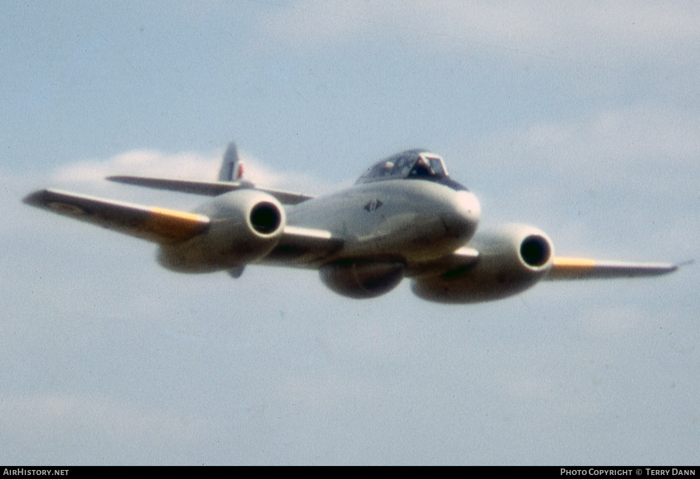 Aircraft Photo of WA669 | Gloster Meteor T7 | UK - Air Force ...