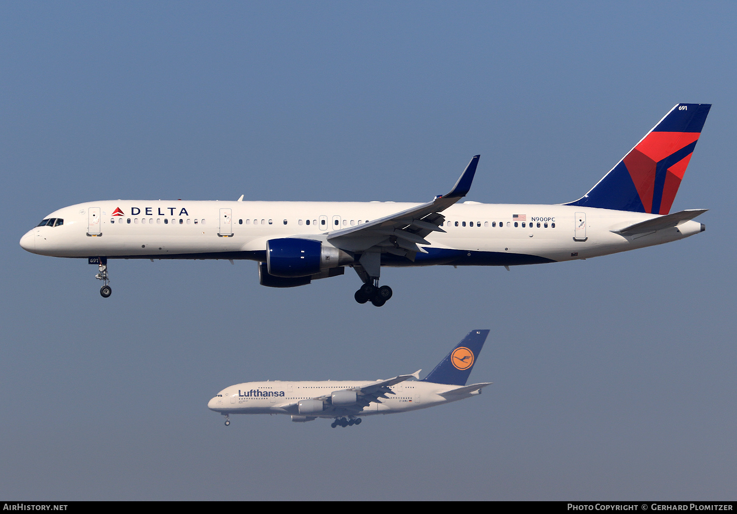 Aircraft Photo of N900PC | Boeing 757-26D | Delta Air Lines ...
