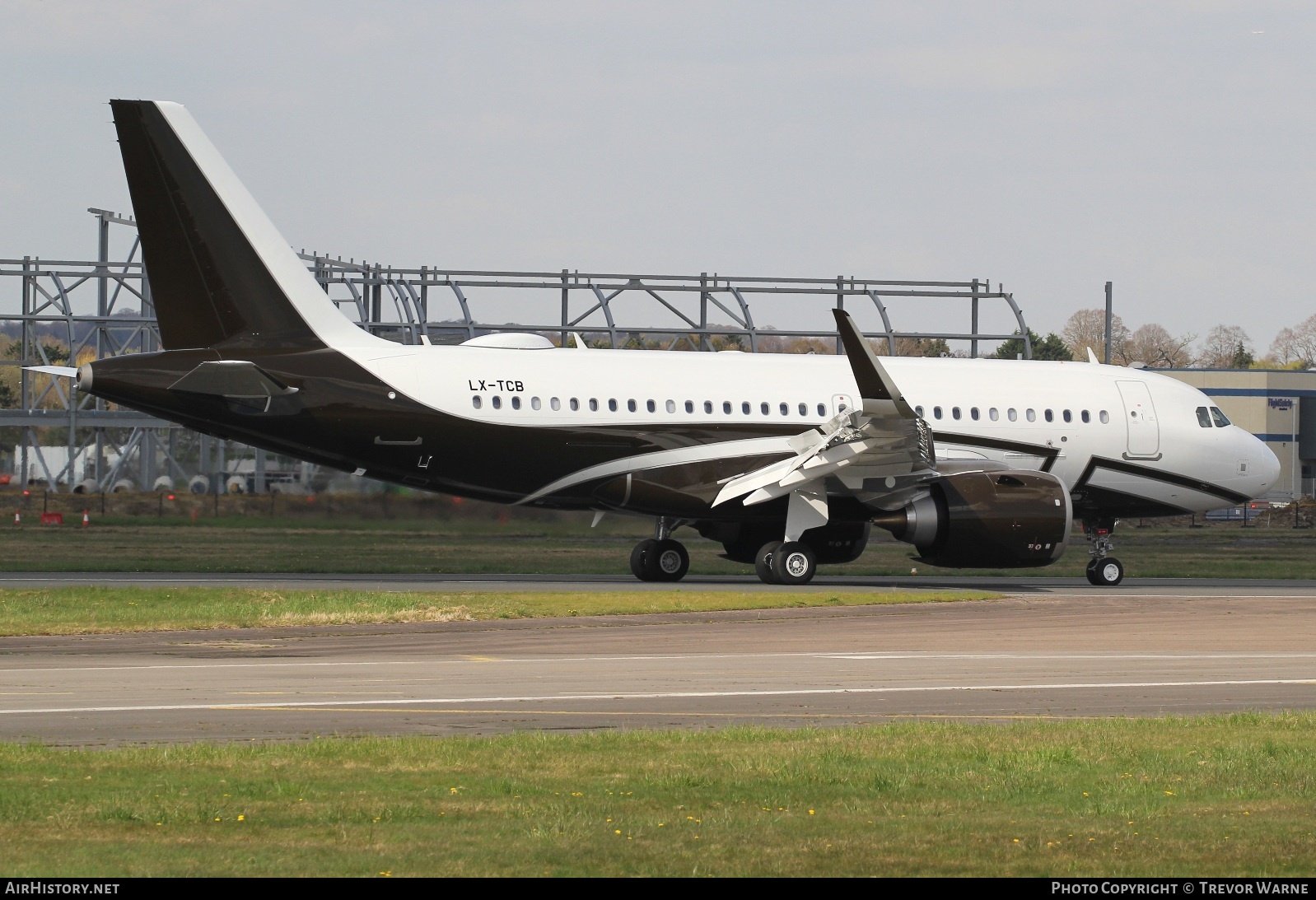 Aircraft Photo of LX-TCB | Airbus A319-153NCJ | AirHistory.net #563415