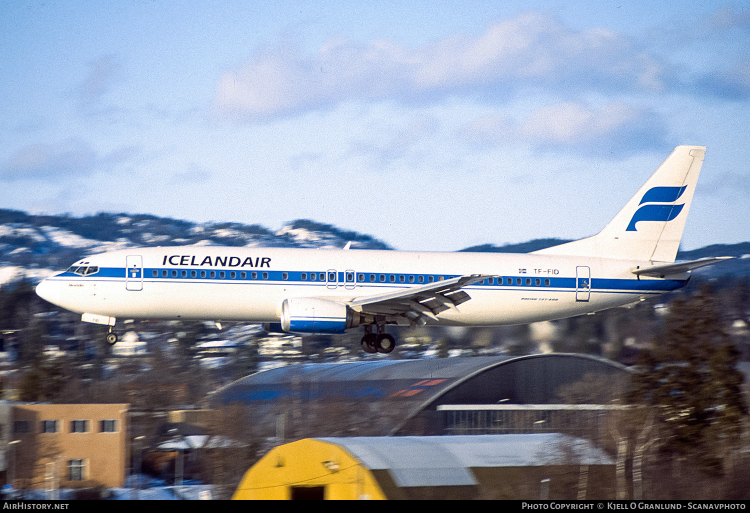 Aircraft Photo of TF-FID | Boeing 737-408 | Icelandair | AirHistory.net ...