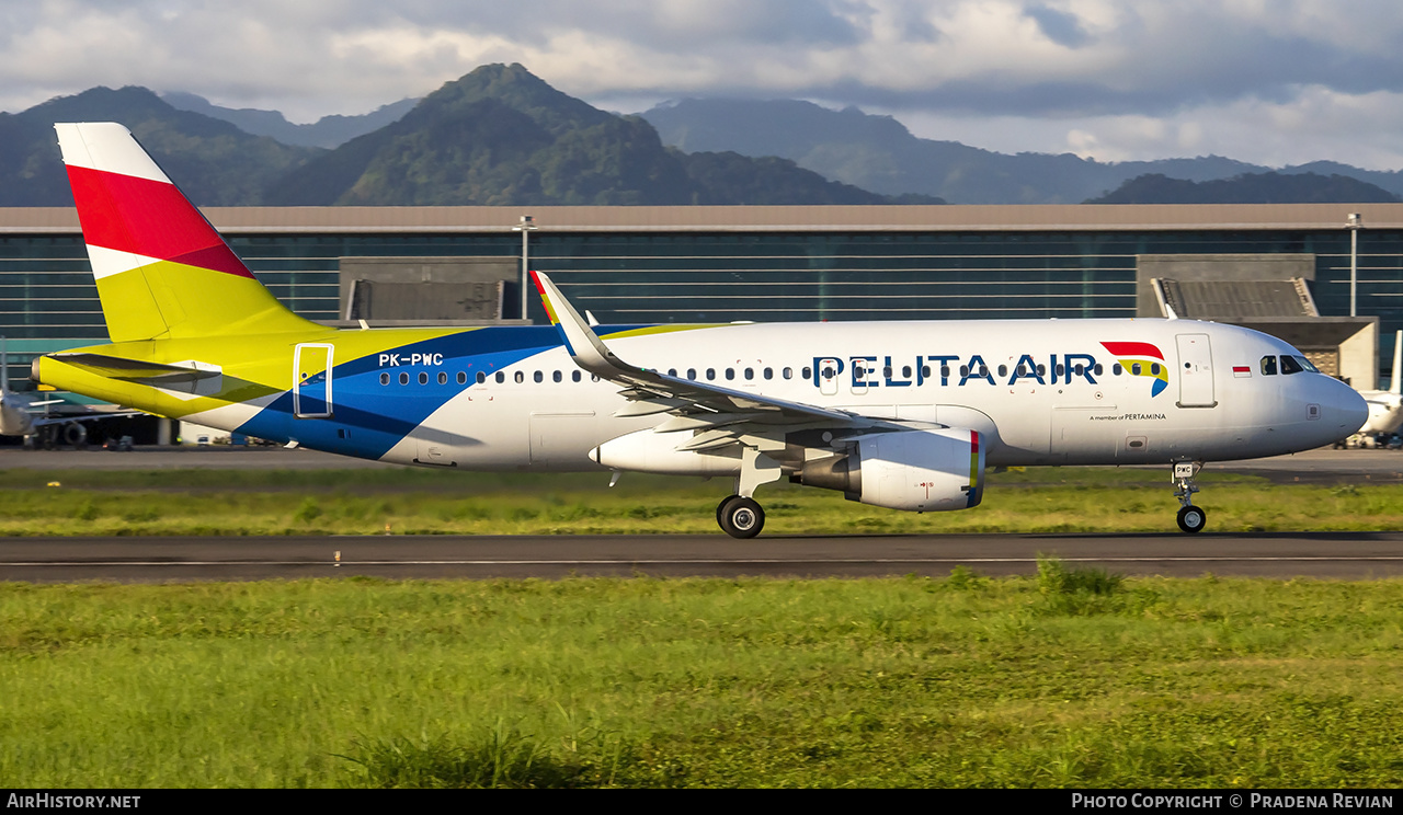 Aircraft Photo of PK-PWC | Airbus A320-214 | Pelita Air Service | AirHistory.net #574944