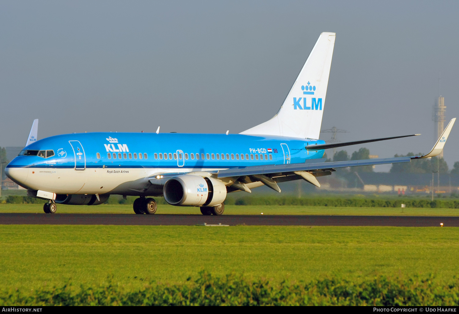 Aircraft Photo of PH-BGD | Boeing 737-7K2 | KLM - Royal Dutch Airlines ...