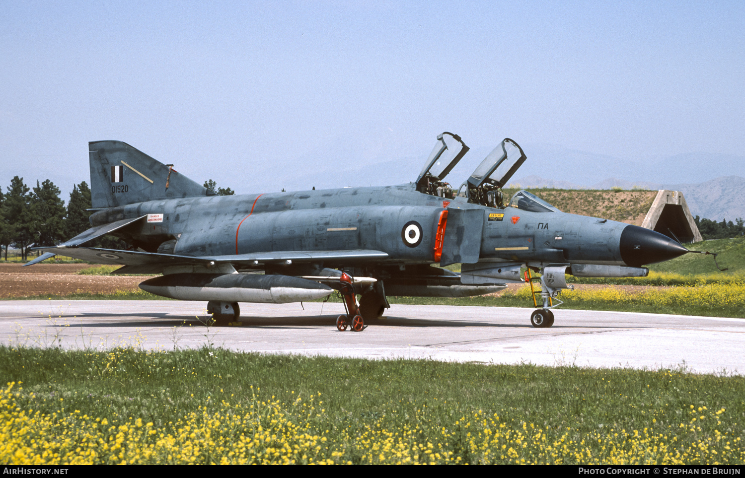 Aircraft Photo of 01520 | McDonnell Douglas F-4E Phantom II | Greece ...