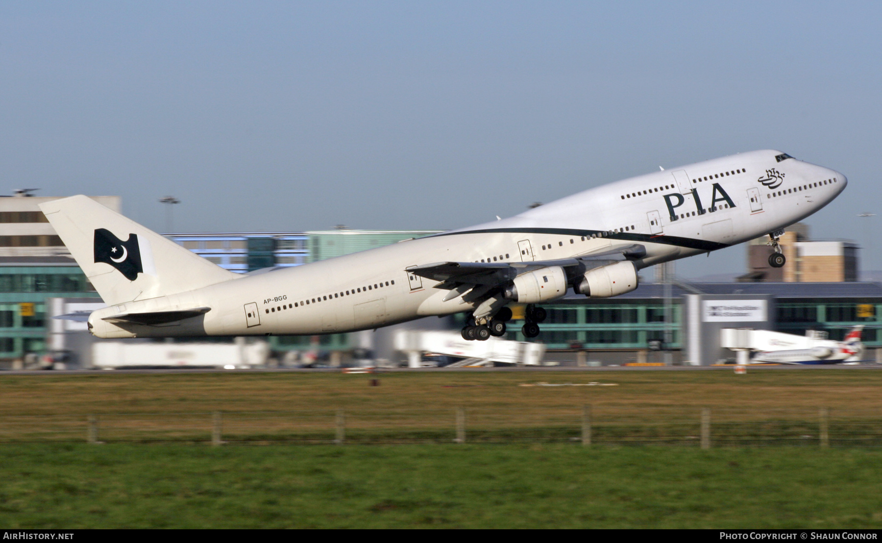 Aircraft Photo of AP-BGG | Boeing 747-367 | Pakistan International ...