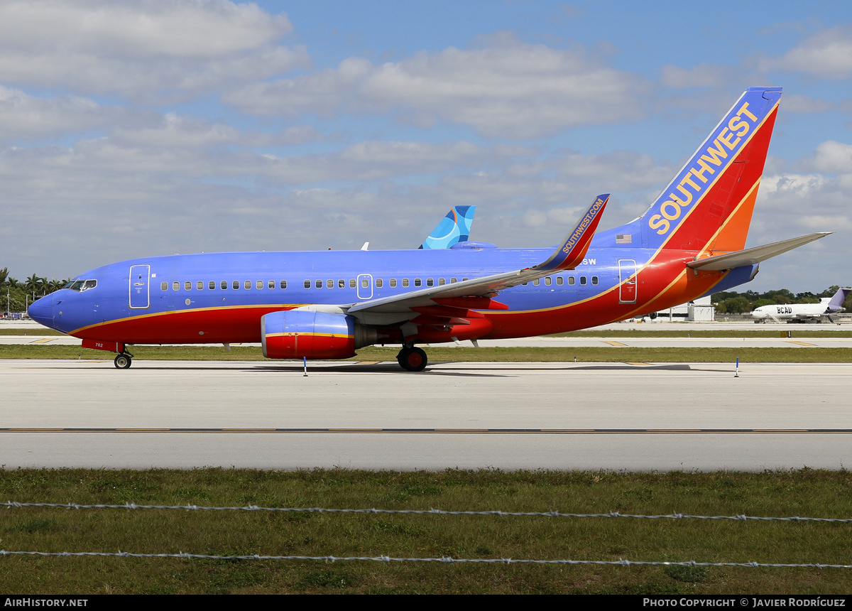 Aircraft Photo of N762SW | Boeing 737-7H4 | Southwest Airlines ...