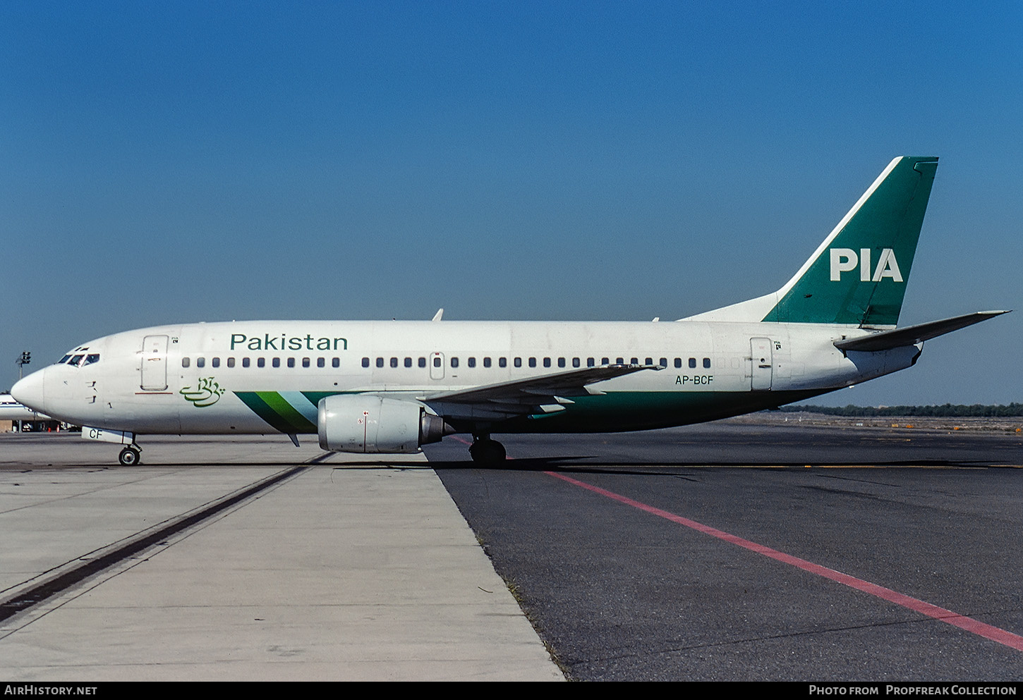 Aircraft Photo of AP-BCF | Boeing 737-340 | Pakistan International Airlines - PIA | AirHistory ...