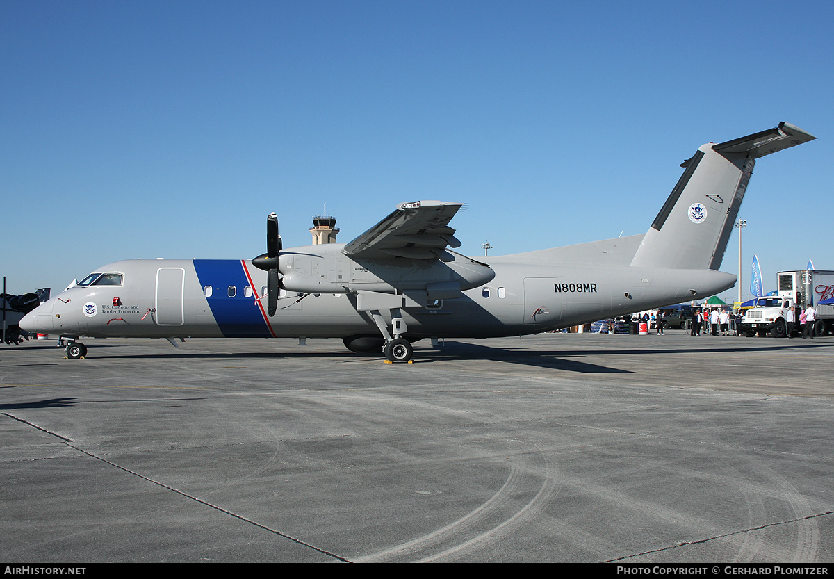 Aircraft Photo of N808MR | Bombardier DHC-8-315Q Dash 8 | USA - Customs ...