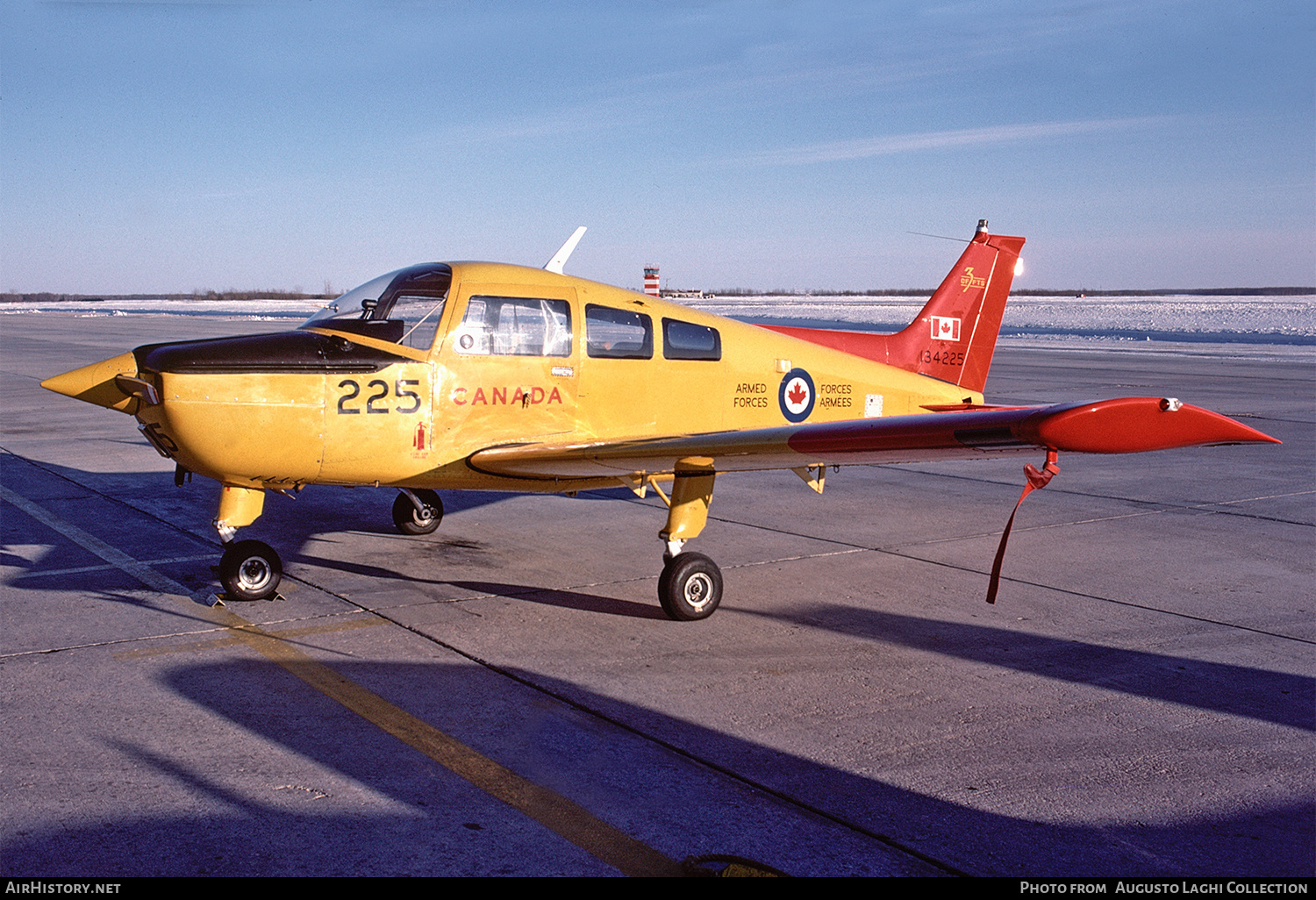 Aircraft Photo of 134225 | Beech CT-134 Musketeer | Canada - Air Force ...
