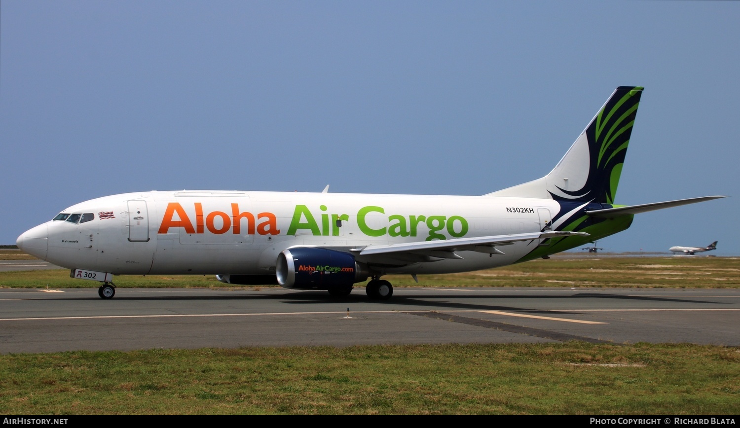 Aircraft Photo of N302KH | Boeing 737-330 | Aloha Air Cargo ...