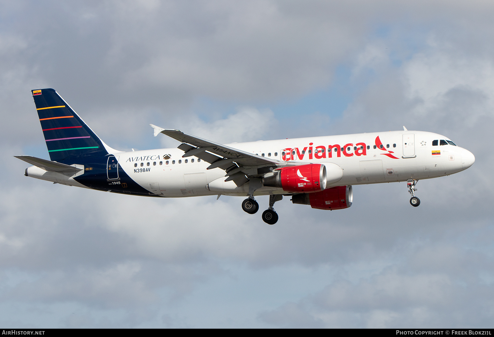 Aircraft Photo of N398AV | Airbus A320-214 | Avianca | Aviateca ...