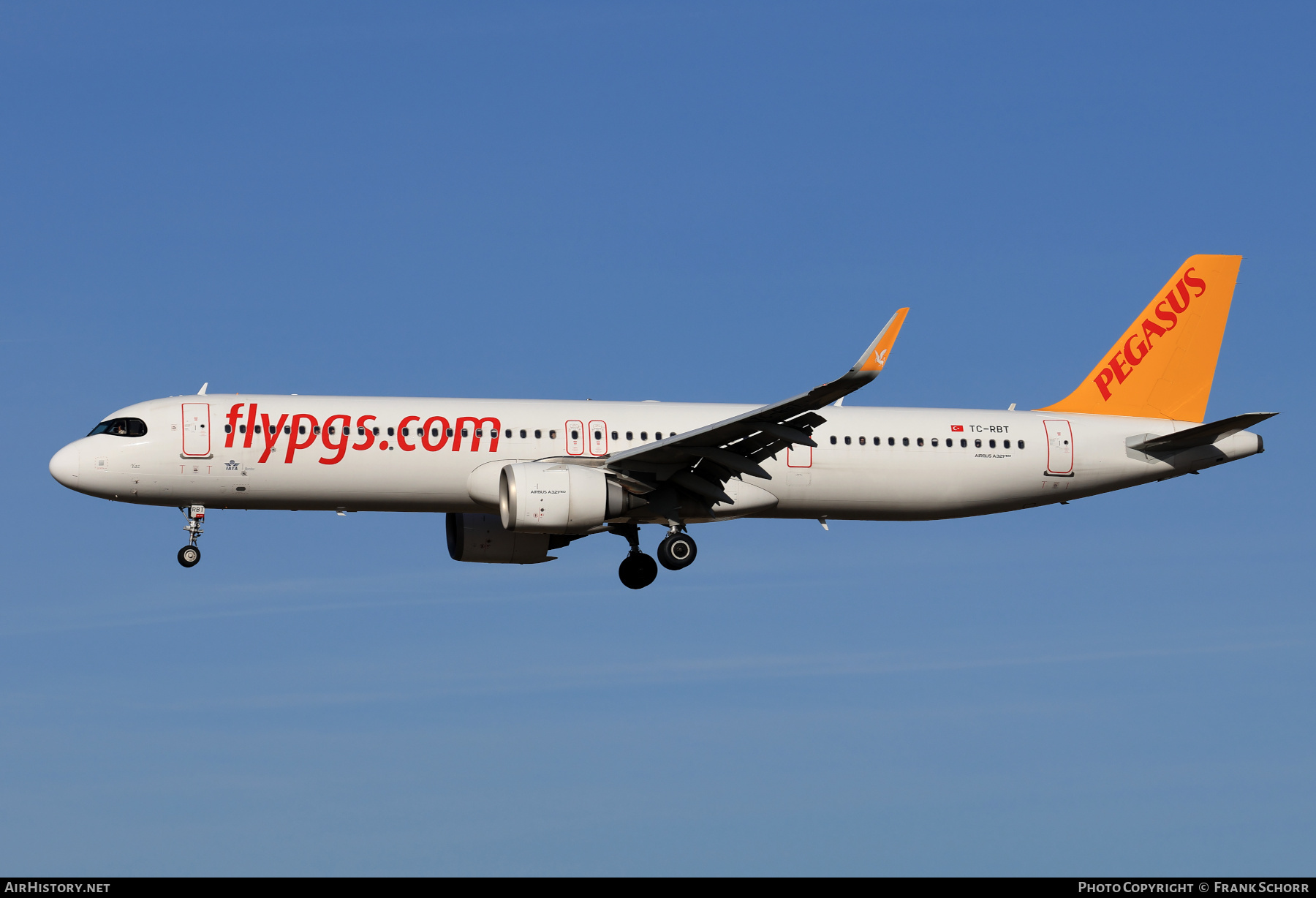 Aircraft Photo of TC-RBT | Airbus A321-251NX | Pegasus Airlines | AirHistory.net #653099