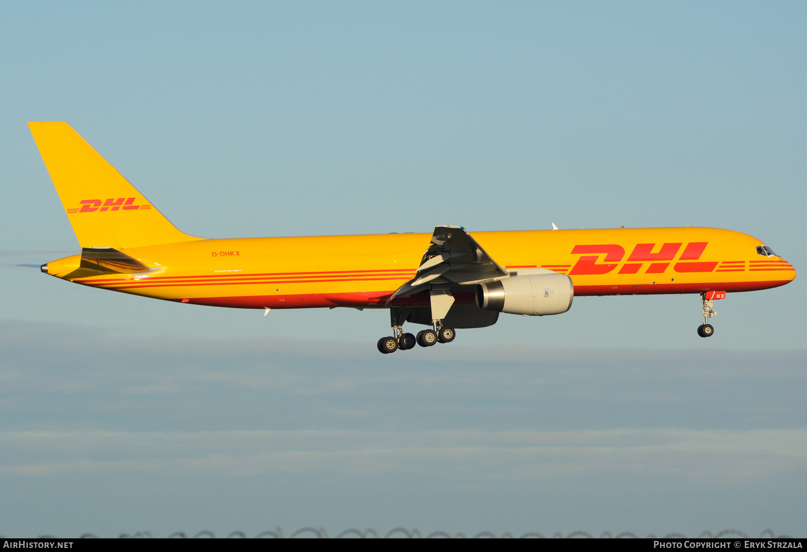 Aircraft Photo of G-DHKX | Boeing 757-23APF | DHL International ... Aircraft Photo of G-DHKX | Boeing 757-23APF | DHL International ...