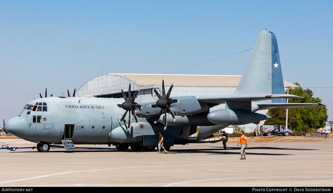 Aircraft Photo of 992 | Lockheed KC-130R Hercules (L-382) | Chile - Air ...